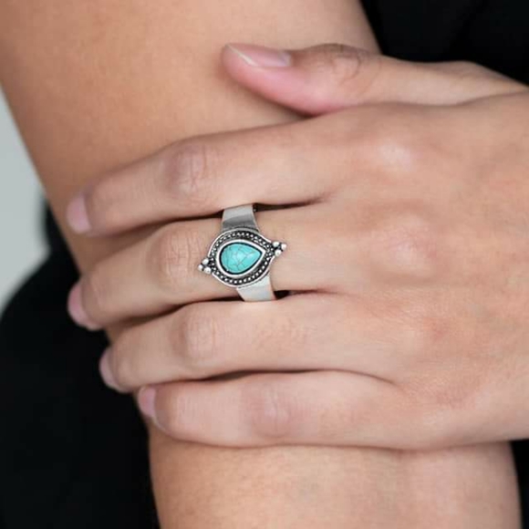 paparazzi | Jewelry | Blue Crackle Stone Ring | Poshmark